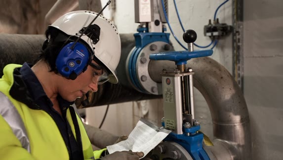 Hearing protection selection and fit validation